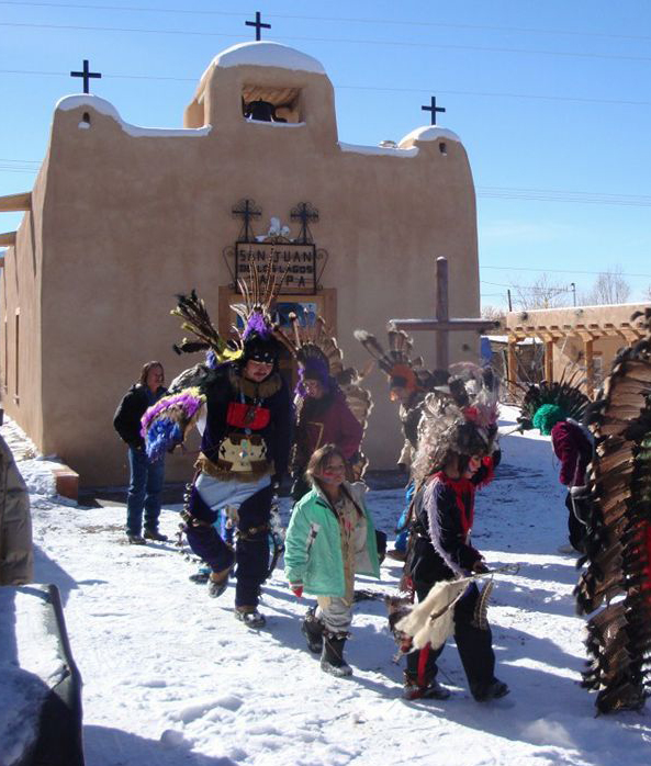 Finding the Heart of Northern New Mexico in its Adobe Chapels - BeyondTaos